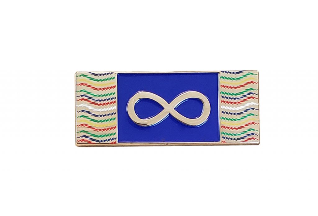 Métis Flag-Sash Pin | Gabriel Dumont Institute